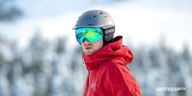 5 Reasons to Wear Snow Goggles | Safety Gear Pro